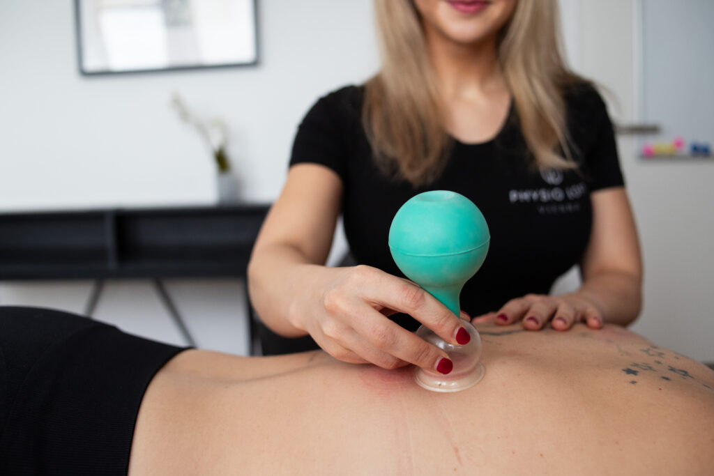 Schröpfen / Schröpfmassage - Physio Loft Vienna